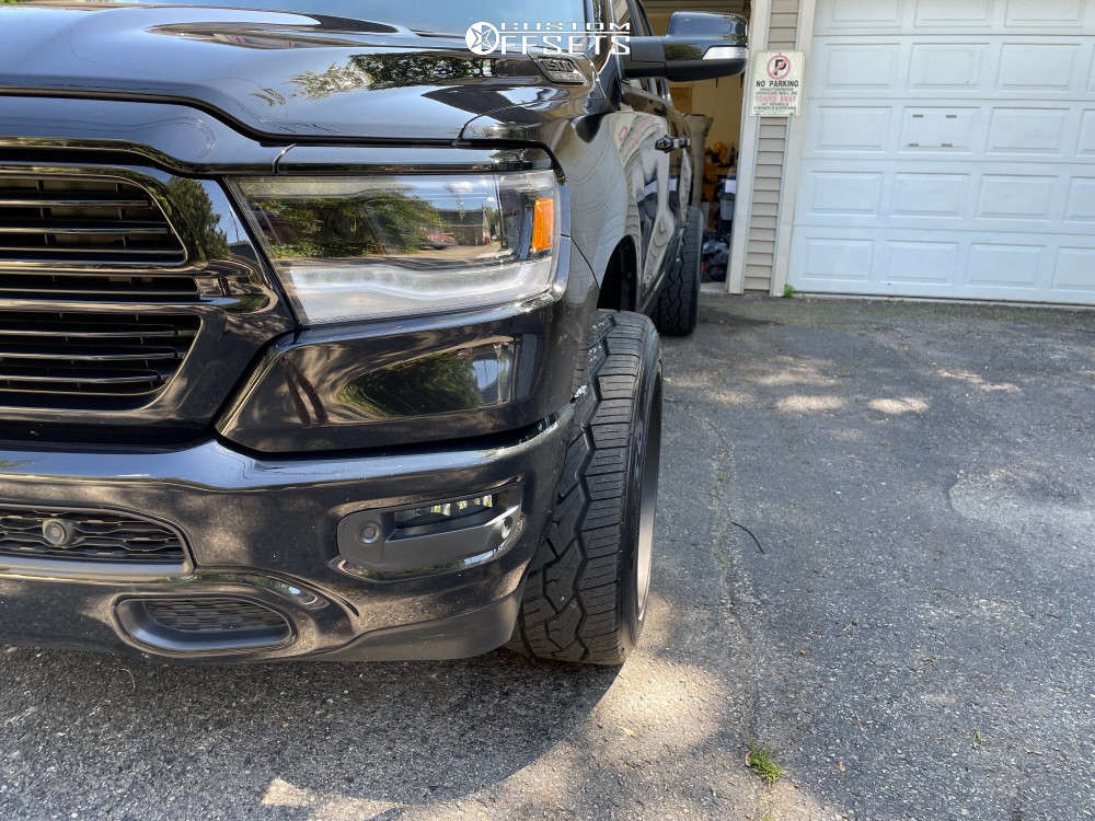 2019 Ram 1500 with 22x12 -51 Vision Razor and 305/45R22 Nitto NT420V ...