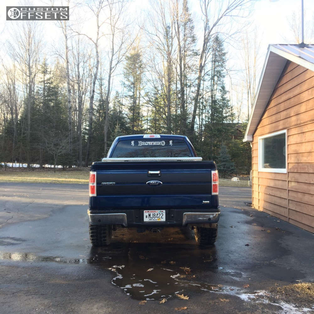 2010 Ford F-150 with 20x9 0 XD Misfit and 33/12.5R20 Federal Couragia ...