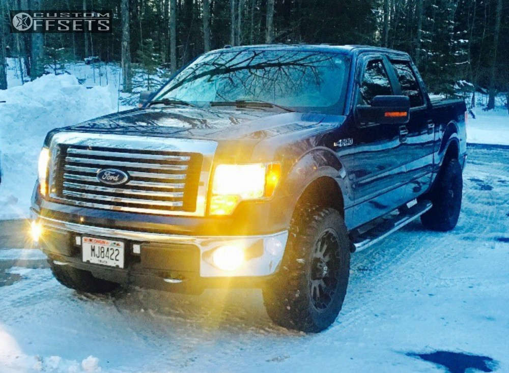 2010 Ford F-150 with 20x9 0 XD Misfit and 33/12.5R20 Federal Couragia ...