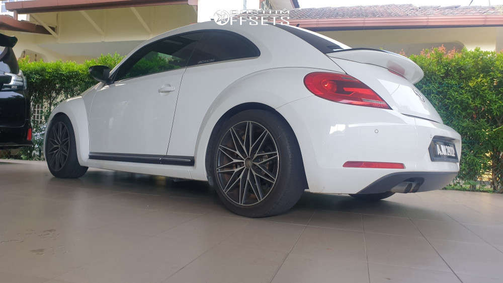 2013 Volkswagen Beetle with 18x8 35 Proline PXE and 225/45R18 Joyroad ...