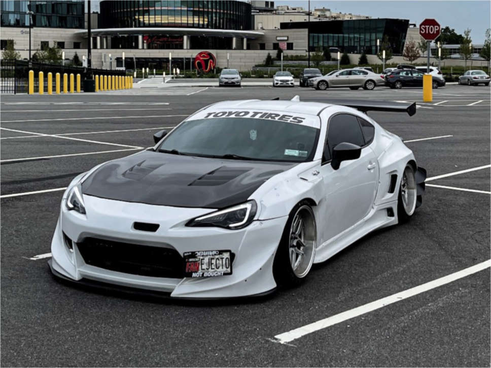2015 Scion FR-S with 18x10.5 25 ESR Cs15 and 245/35R18 Toyo Tires ...