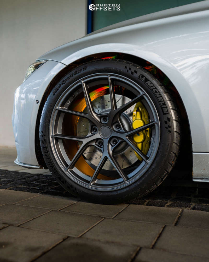 2017 BMW 340i XDrive with 19x9.5 35 Japan Racing Sl01 and 265/35R19 ...