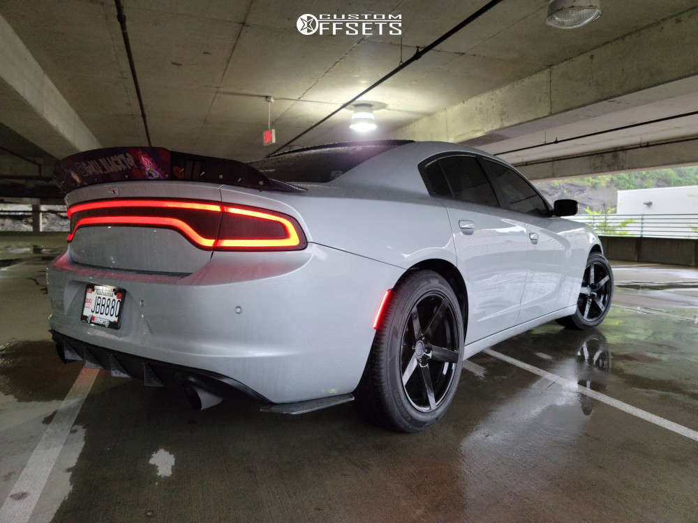 2019 Dodge Charger with 20x8.5 15 Ravetti M13 and 245/50R20 General ...