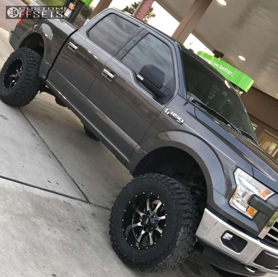 2015 Ford F-150 with 20x10 -24 Moto Metal Mo970 and 37/12.5R20 Cooper ...