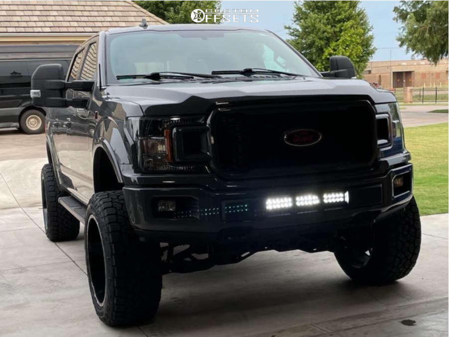2018 Ford F-150 with 22x12 -44 TIS 544BM and 35/12.5R22 Toyo Tires Open ...