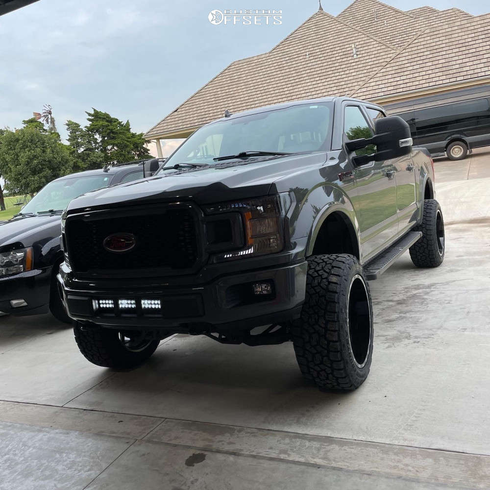 2018 Ford F-150 with 22x12 -44 TIS 544BM and 35/12.5R22 Toyo Tires Open ...