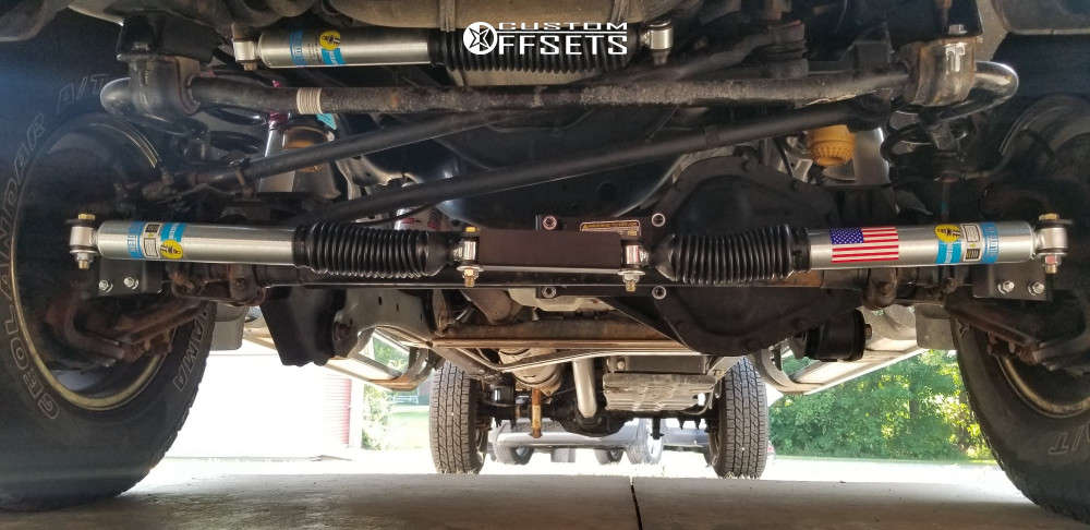 2017 Ford F-250 Super Duty with 18x10 18 Method Mr305 and 35/12.5R18 ...