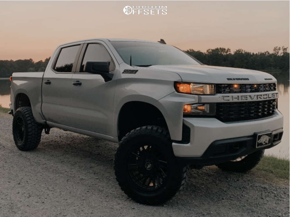 2020 Chevrolet Silverado 1500 with 20x10 -12 Motiv Offroad Millenium ...