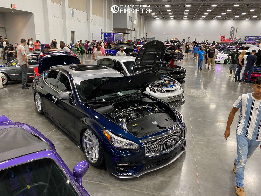 2019 INFINITI Q70 with 20x10.5 28 Ferrada FR2 and 275/40R20 Toyo Tires ...