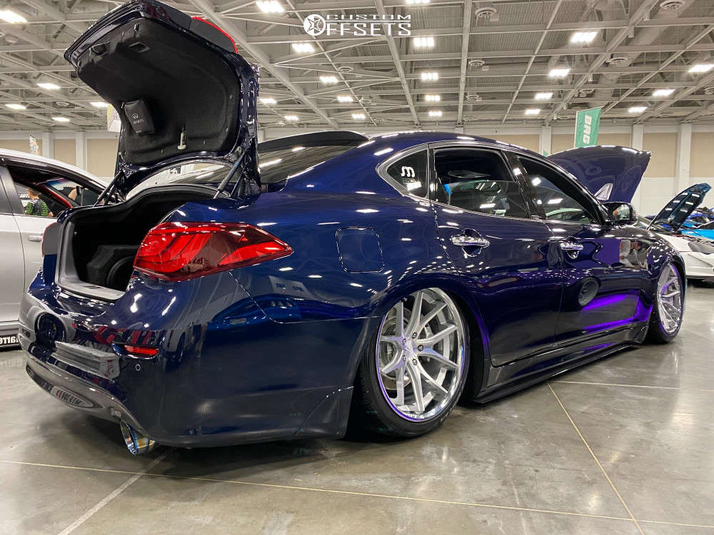 2019 INFINITI Q70 with 20x10.5 28 Ferrada FR2 and 275/40R20 Toyo Tires ...