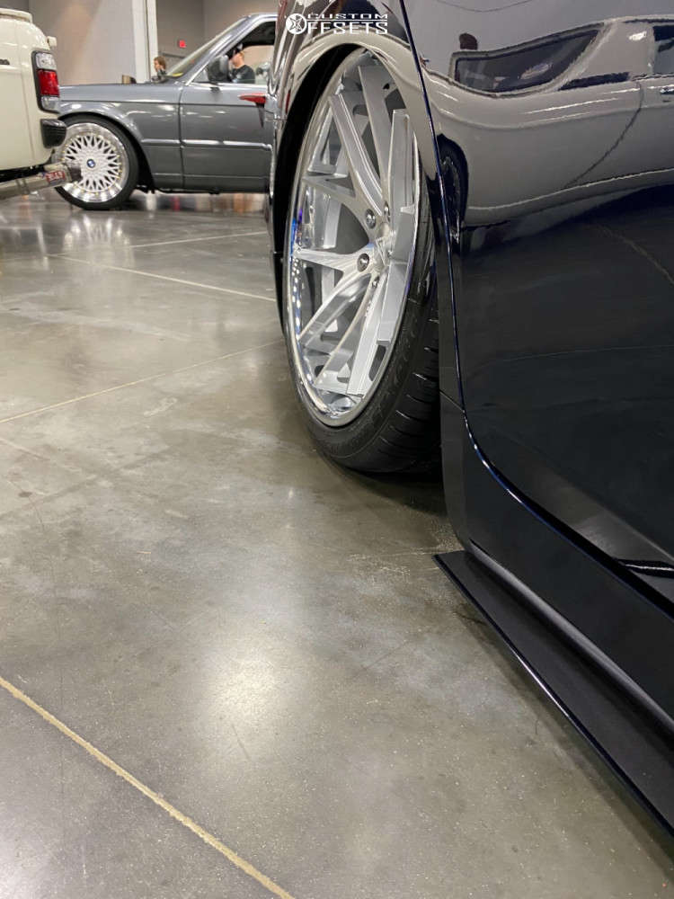 2019 INFINITI Q70 with 20x10.5 28 Ferrada FR2 and 275/40R20 Toyo Tires ...