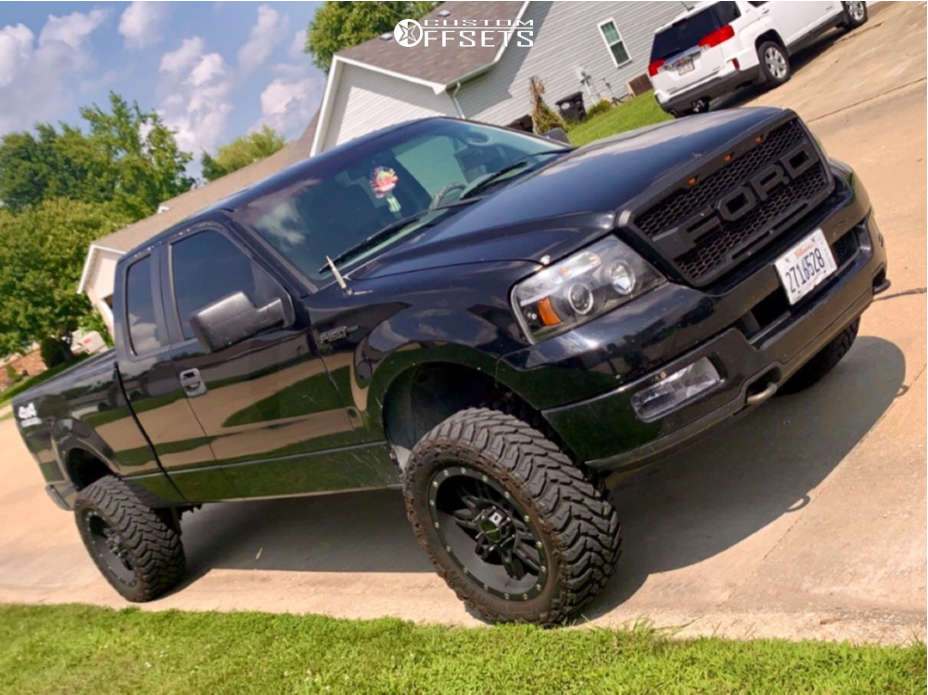 2005 Ford F-150 with 20x9 -12 Pro Comp 31 and 33/12.5R20 Venom Power ...