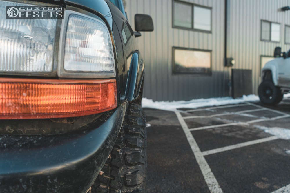 1999 Ford Ranger with 15x8 -29 Vision Soft 8 and 31/10.5R15 Federal ...