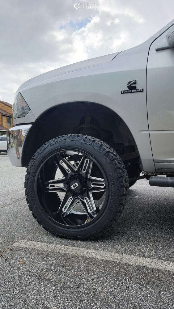 2012 Ram 3500 with 22x12 -51 Vision Razor and 33/12.5R22 Venom Power ...