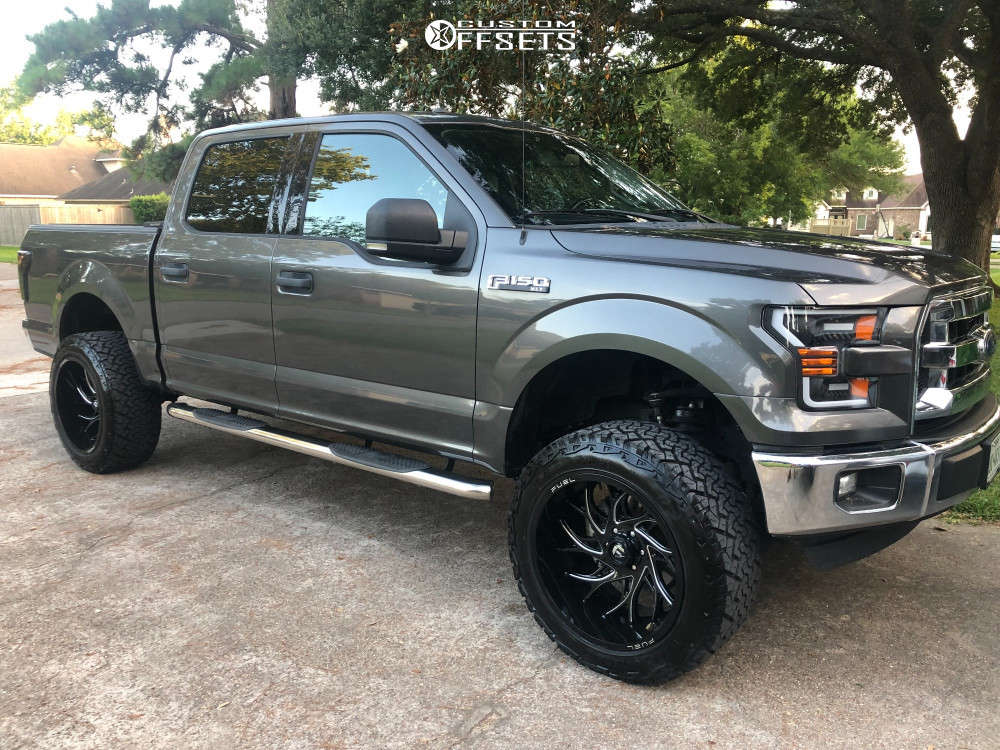 2017 Ford F-150 with 22x12 -44 Fuel Runner and 35/12.5R22 Venom Power ...