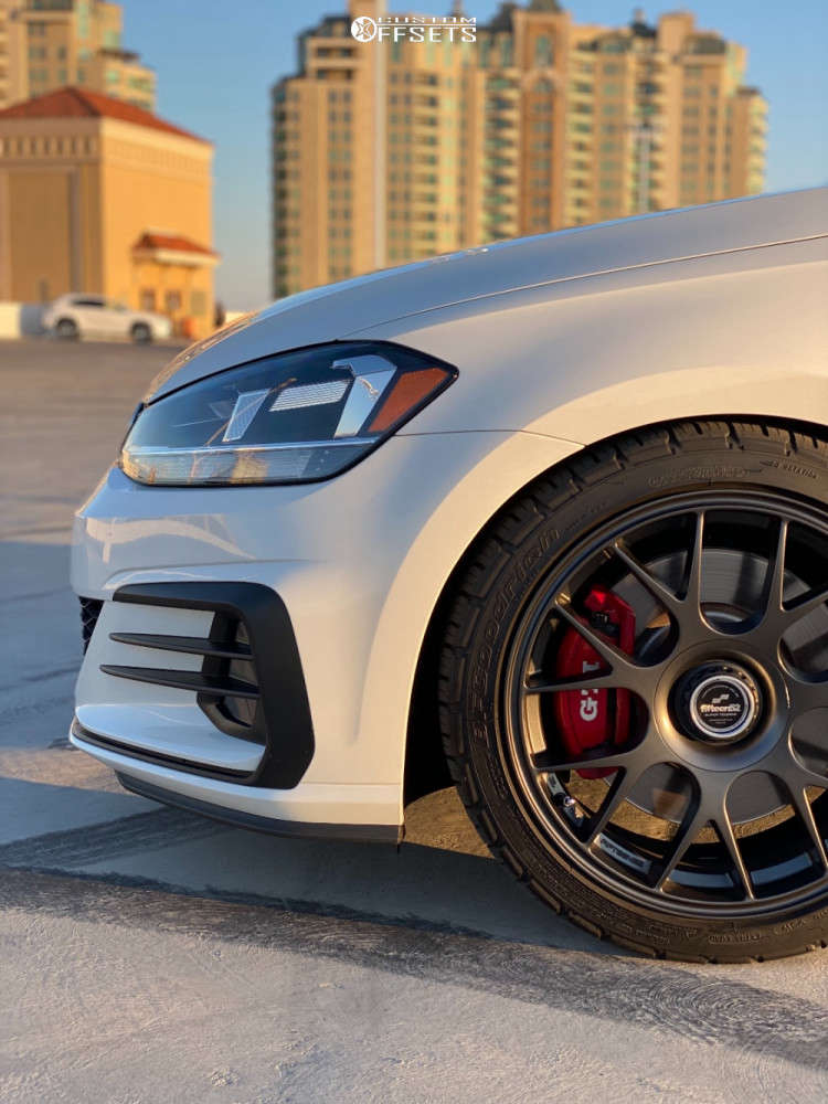 2021 Volkswagen GTI with 18x8.5 35 Fifteen52 Apex and 235/40R18 ...