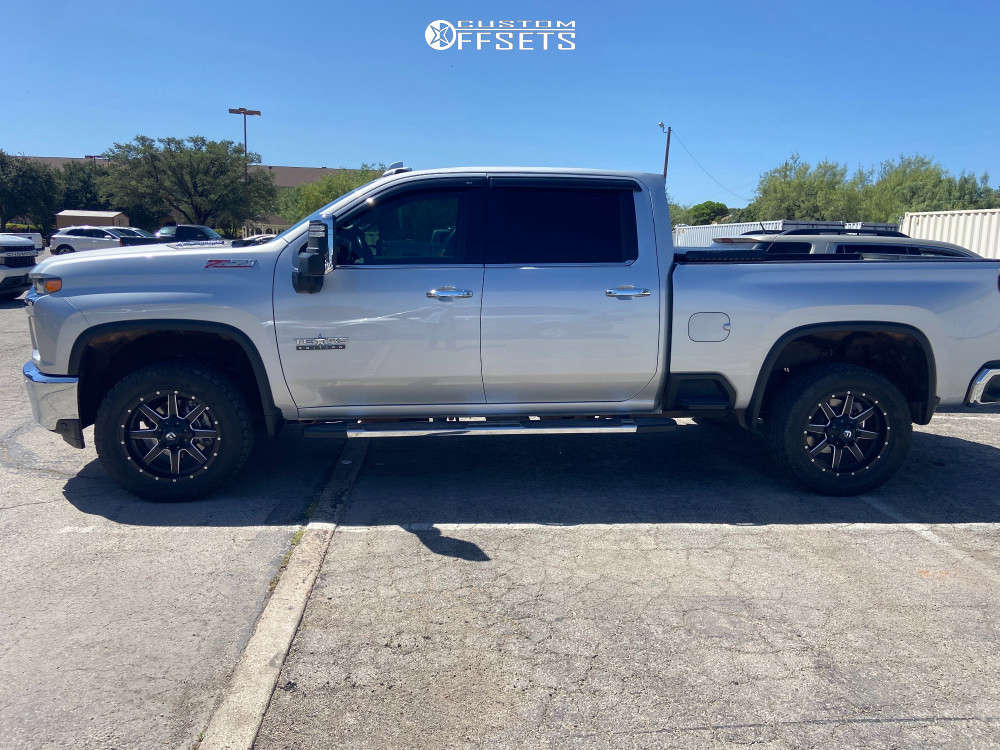 2020 Chevrolet Silverado 2500 HD with 20x9 20 Fuel Maverick and 33/12 ...