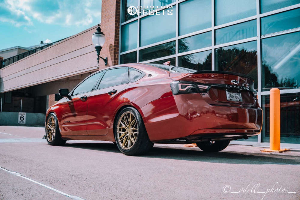 2016 Chevrolet Impala with 19x9.5 44 Niche Gamma and 275/40R19 Toyo ...