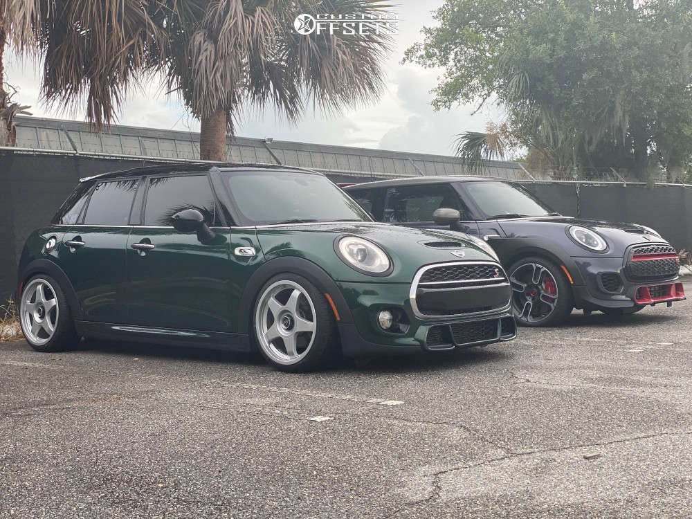 2018 Mini Cooper with 18x8.5 40 Fifteen52 Chicane and 225/35R18 Pirelli ...
