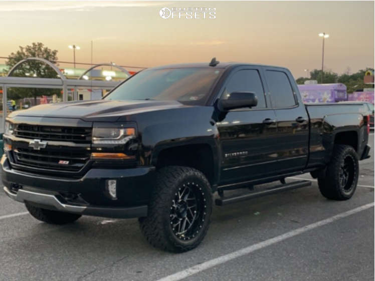 2017 Chevrolet Silverado 1500 with 20x10 18 Moto Metal Mo985 and 33/12 ...
