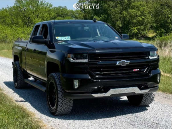 2017 Chevrolet Silverado 1500 with 20x10 18 Moto Metal Mo985 and 33/12 ...