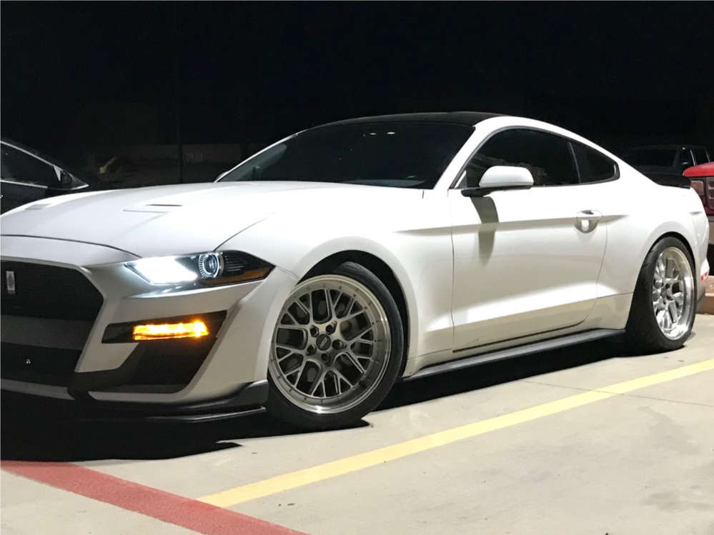 2020 Ford Mustang with 19x9.5 22 ESR Cs11 and 255/35R19 Federal 595 Rs ...