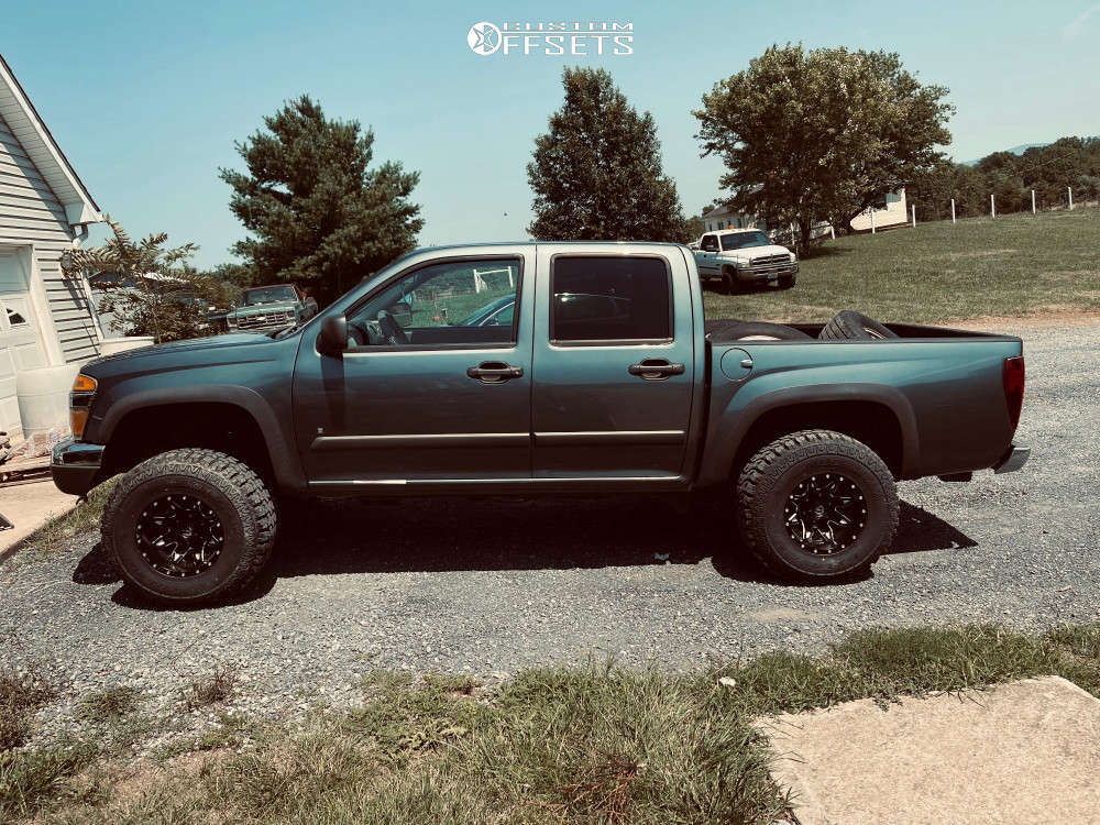 2006 Chevrolet Colorado with 15x10 -43 Fuel Lethal and 32/12.5R15 Mud ...