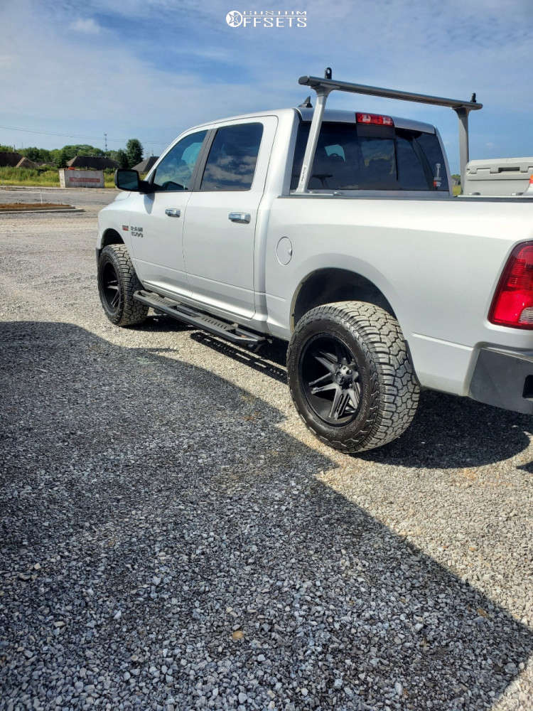 2018 Ram 1500 with 20x10 -25 Vision Razor and 35/12.5R20 Yokohama ...