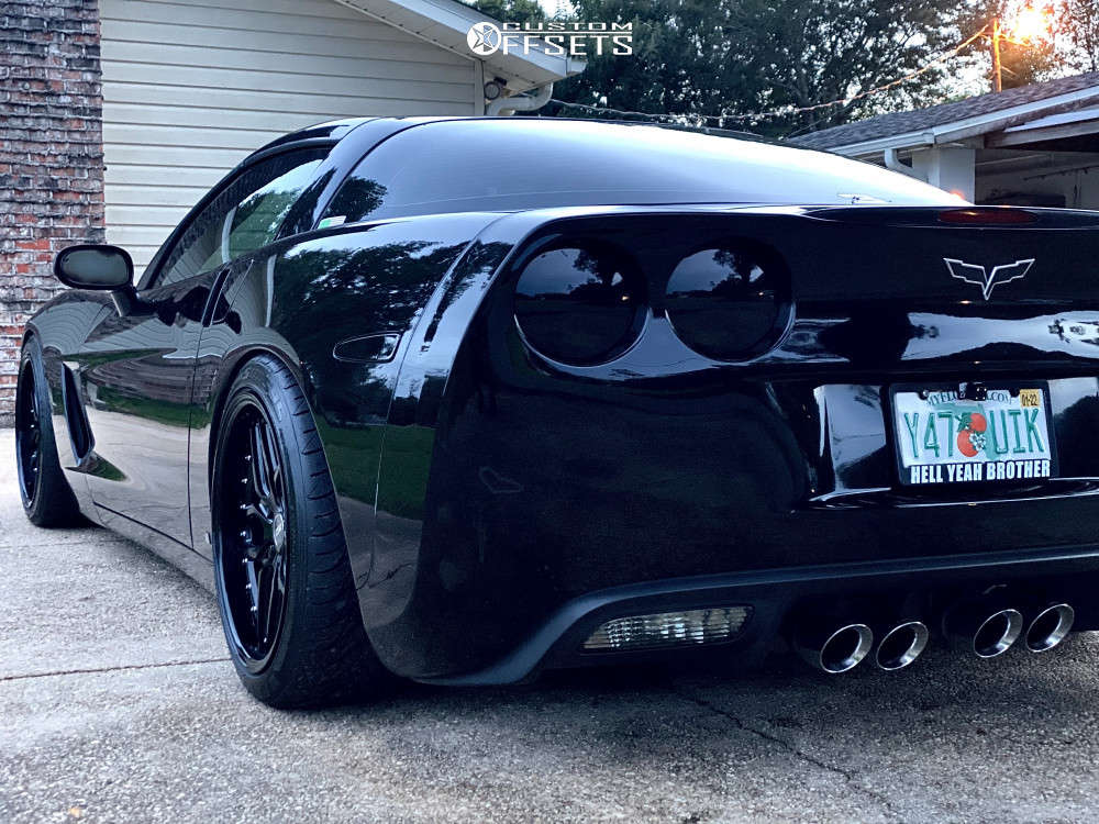2008 Chevrolet Corvette with 18x9.5 35 ESR Cs15 and 235/45R18 Federal ...