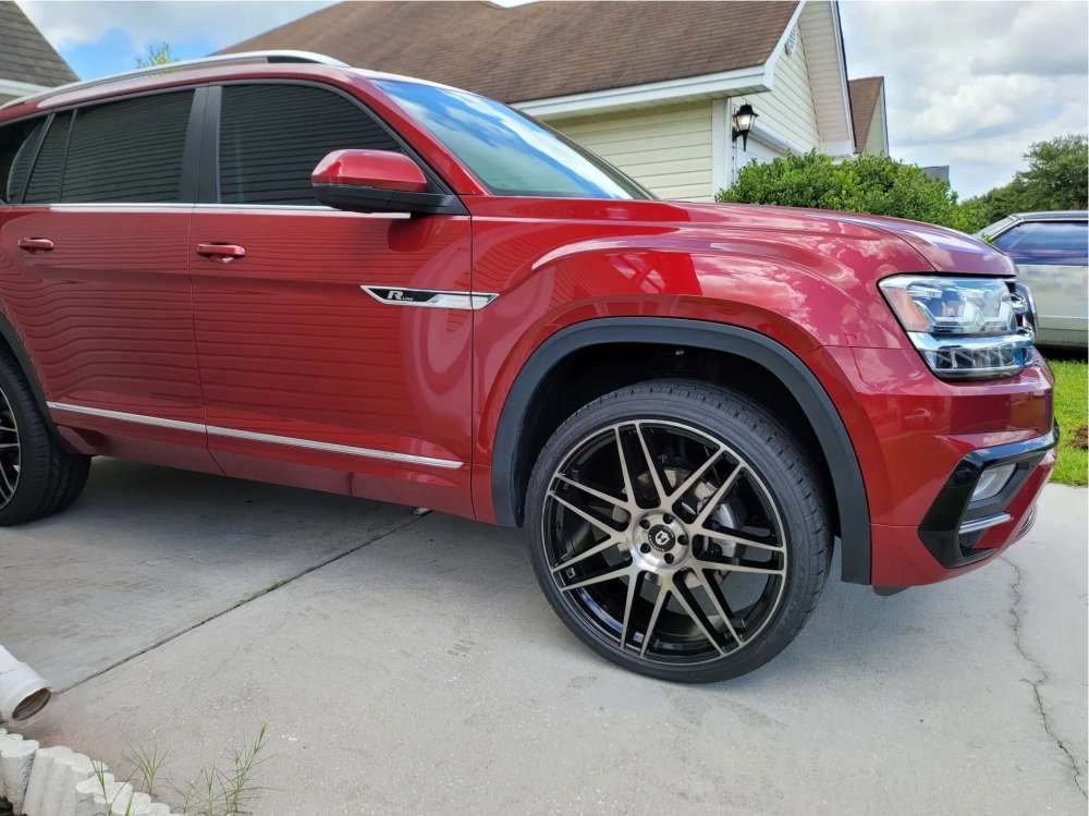 2019 Volkswagen Atlas with 24x10 35 Curva C300 and 275/35R24 Lexani Lx ...