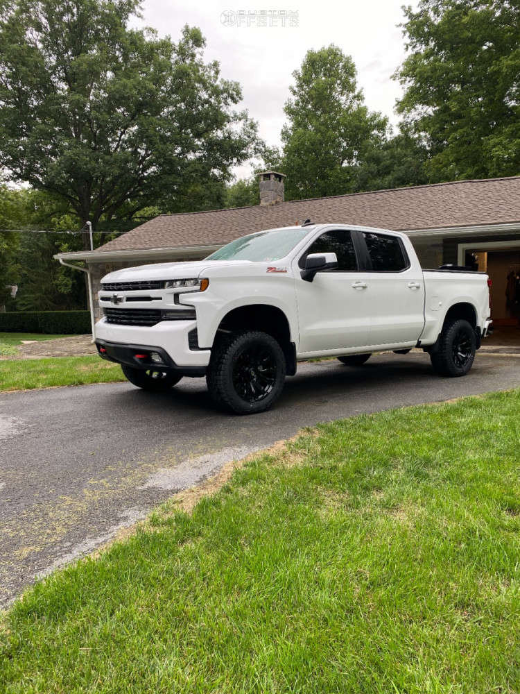 2019 Chevrolet Silverado 1500 with 20x9 1 Fuel Blitz and 285/55R20 ...