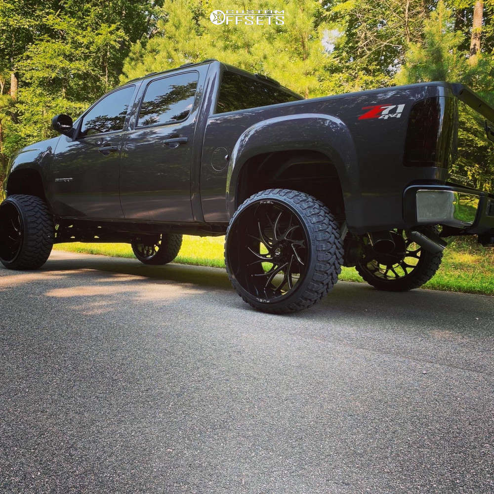 2010 GMC Sierra 1500 with 26x14 -76 Fuel Runner and 35/12.5R26 RBP ...