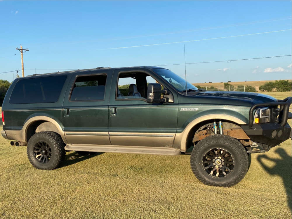 2002 Ford Excursion with 18x9 -12 Fuel Blitz and 35/12.5R18 Nitto Ridge ...