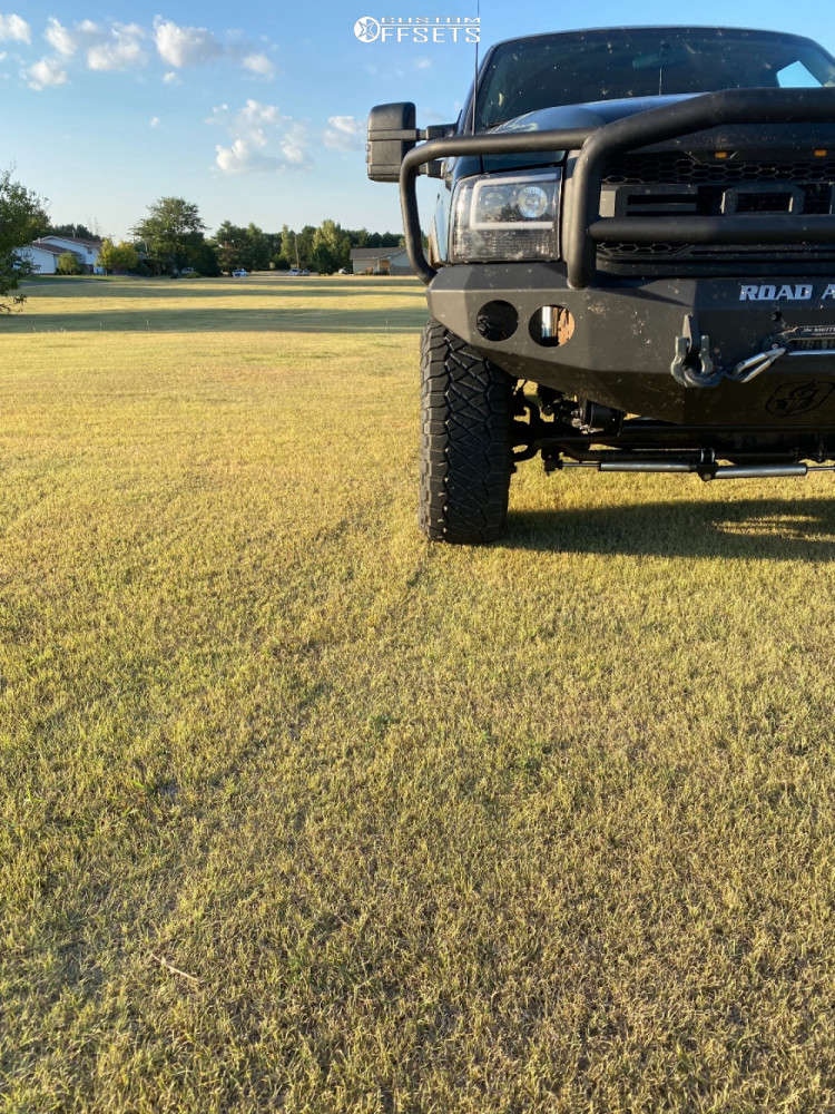 2002 Ford Excursion with 18x9 -12 Fuel Blitz and 35/12.5R18 Nitto Ridge ...