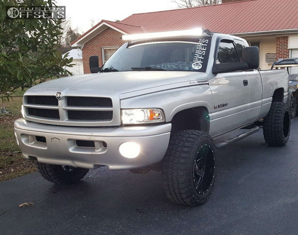 2001 Dodge Ram 1500 with 20x12 -44 Ballistic Rage and 33/12.5R20 ...