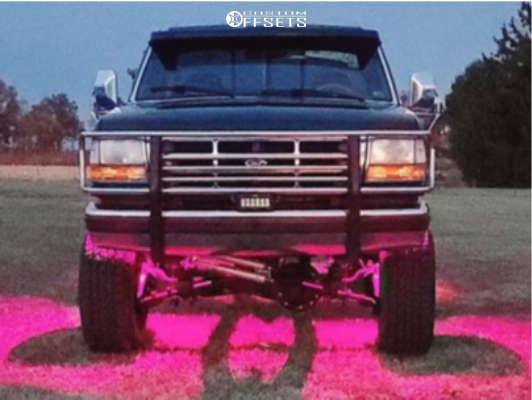 1995 Ford F-250 with 16x11.5 -24 Raceline Renegade and 285/75R16 Cooper ...