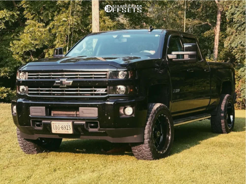 2016 Chevrolet Silverado 2500 HD with 20x10 -25 TIS 551BM and 305/55R20 ...