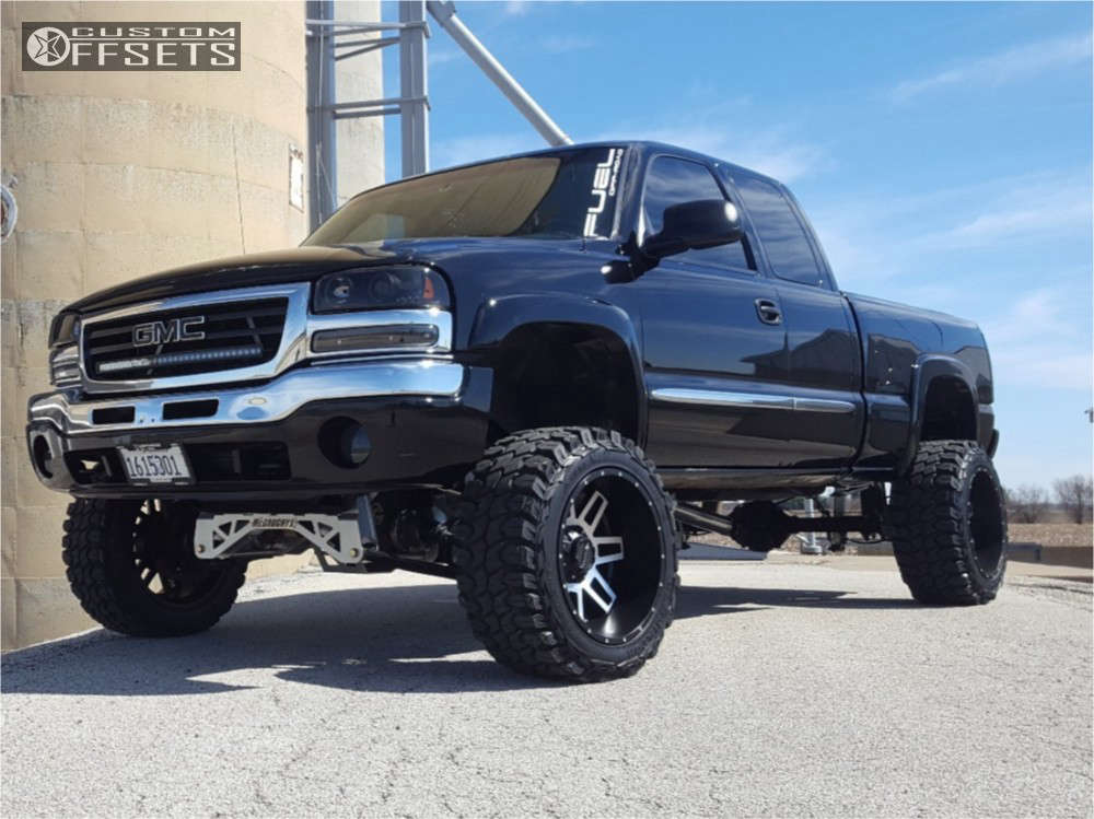 2004 GMC Sierra 1500 with 20x12 -44 Raceline Injector and 33/12.5R20 ...