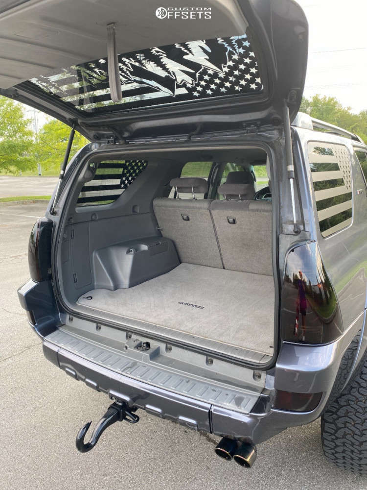 2005 Toyota 4Runner with 20x12 -44 Fuel Maverick D610 and 33/12.5R20 ...