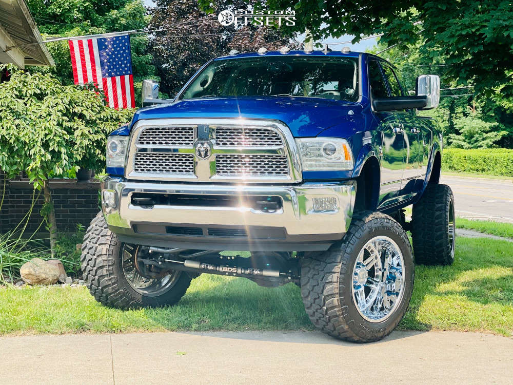 2015 Ram 2500 with 24x14 -76 Hostile Lunatic and 40/15.5R24 Patriot M/t ...