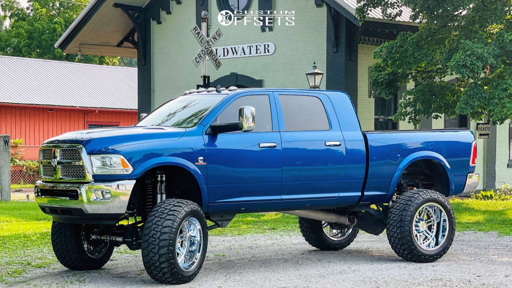 2015 Ram 2500 with 24x14 -76 Hostile Lunatic and 40/15.5R24 Patriot M/t ...