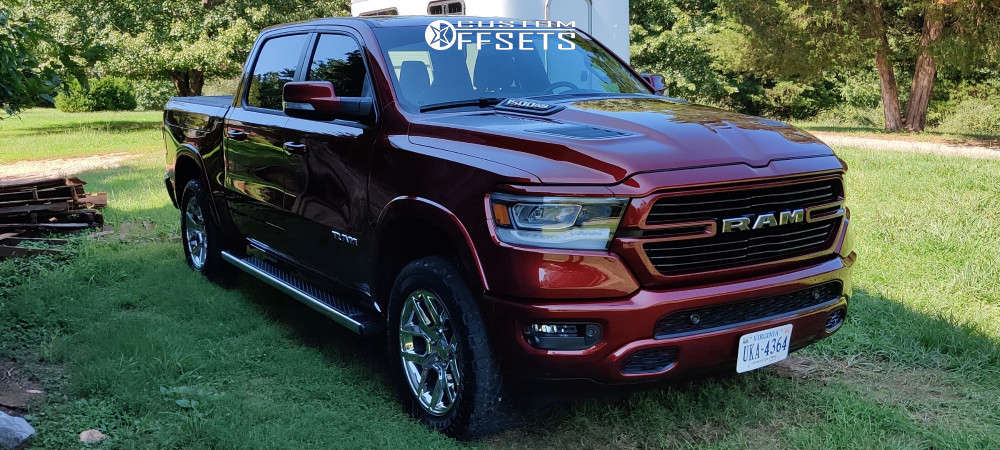 2020 Ram 1500 with 20x9 30 OE Performance 192 and 33/12.5R20 Radar ...