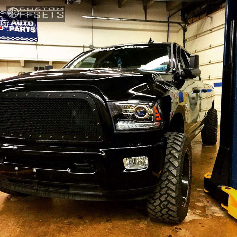 2014 Ram 2500 with 20x10 -24 Fuel Maverick and 35/12.5R20 Nitto Trail ...
