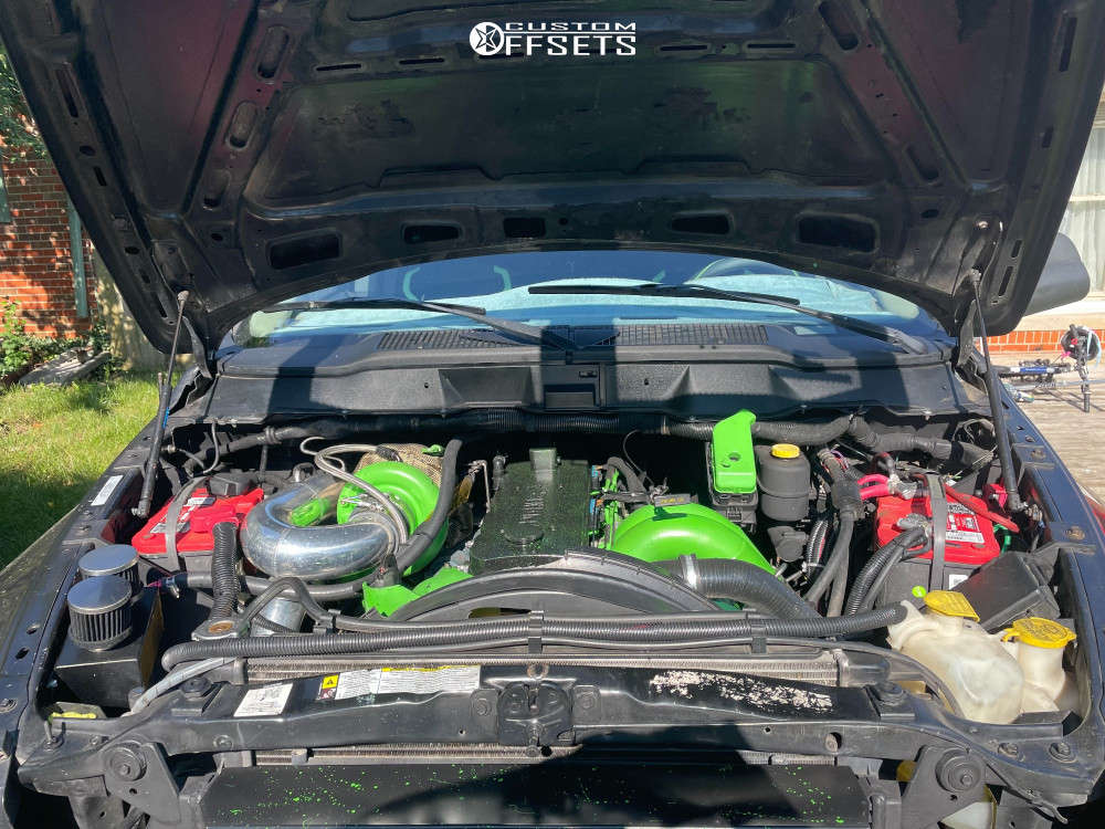 2008 Dodge Ram 2500 with 20x10 -25 Vision Invader and 35/12.5R20 ...