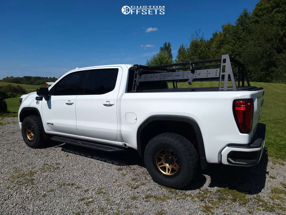 2021 GMC Sierra 1500 with 17x9 -12 Method Mr312 and 285/70R17 General ...