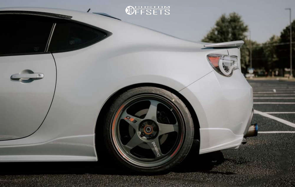 2013 Scion FR-S with 18x9.5 38 Desmond Regamaster Evo II and 255/35R18 ...