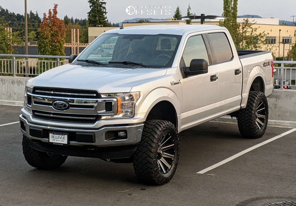 2018 Ford F-150 with 20x10 -18 Fuel Contra and 35/12.5R20 Maxxis Razr M ...