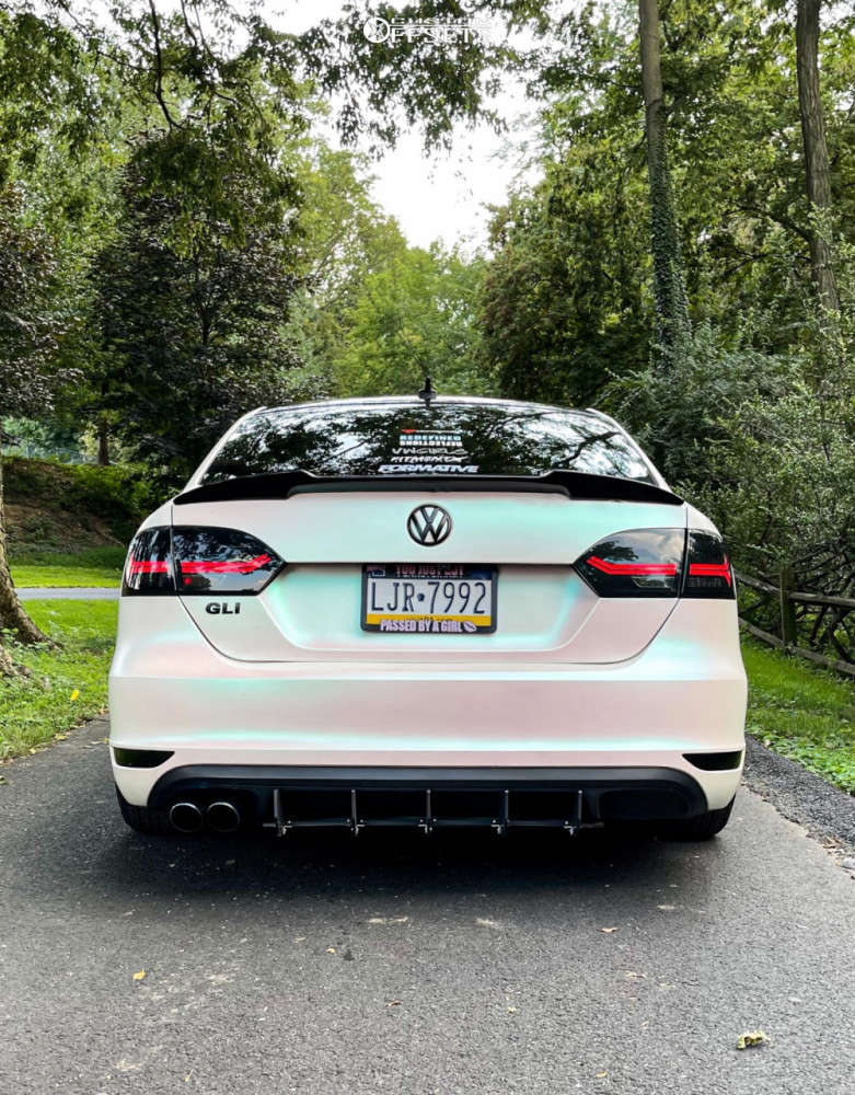 2013 Volkswagen Jetta with 18x8.5 45 Rotiform Blq and 215/35R18 Nankang ...