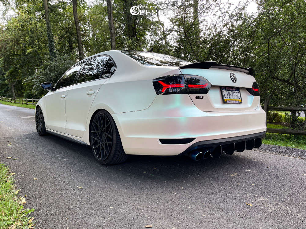 2013 Volkswagen Jetta with 18x8.5 45 Rotiform Blq and 215/35R18 Nankang ...