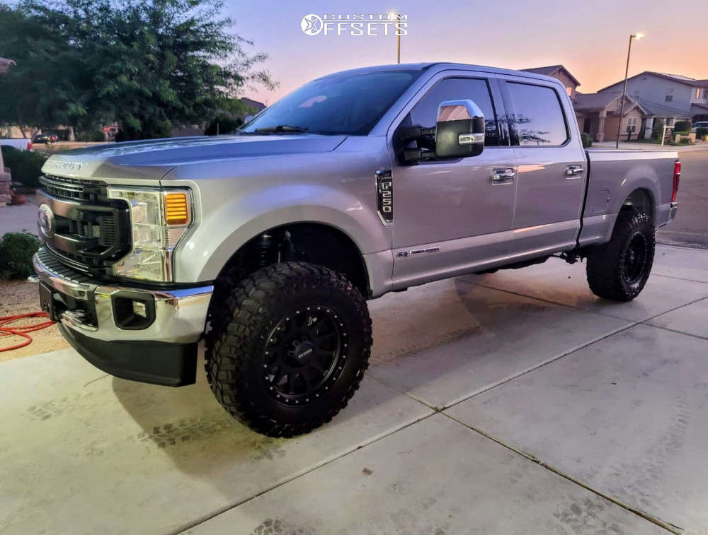2020 Ford F-250 Super Duty with 20x10 -24 Method Mr605 and 37/12.5R20 ...